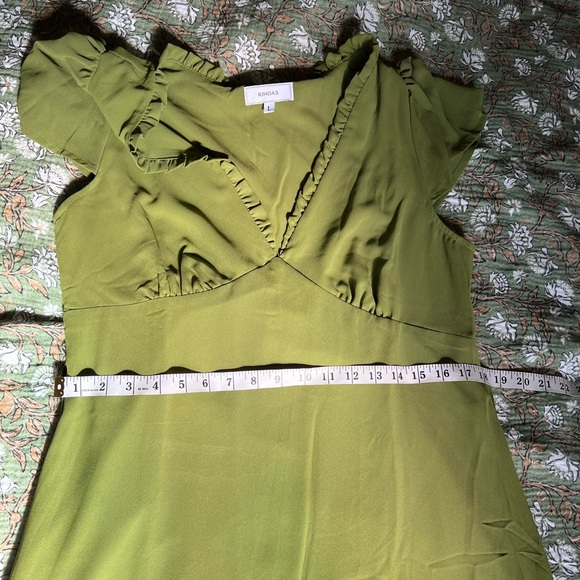 Dresses | The Green Ruched Trim Poet Sleeve Midi Dress With Tie | Poshmark